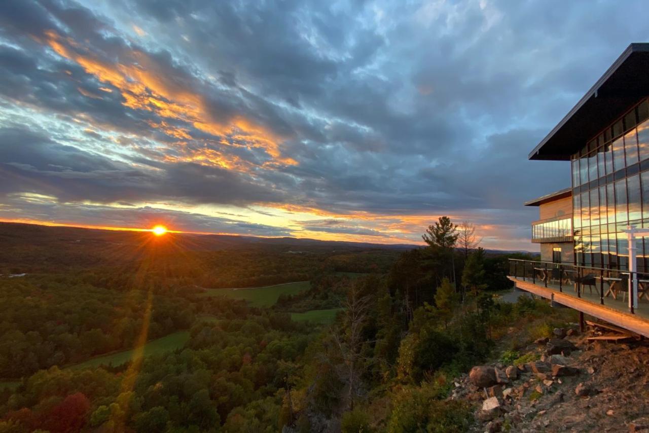 AUBERGE DE LA MONTAGNE COUPEE SAINT JEAN DE MATHA | TARIFS À PARTIR DE $103